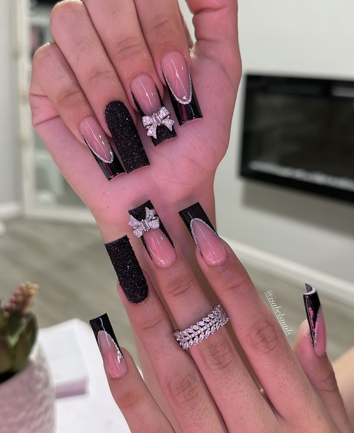 40+ Perfect Prom Nails for a Pretty Look - ♡ July Blossom