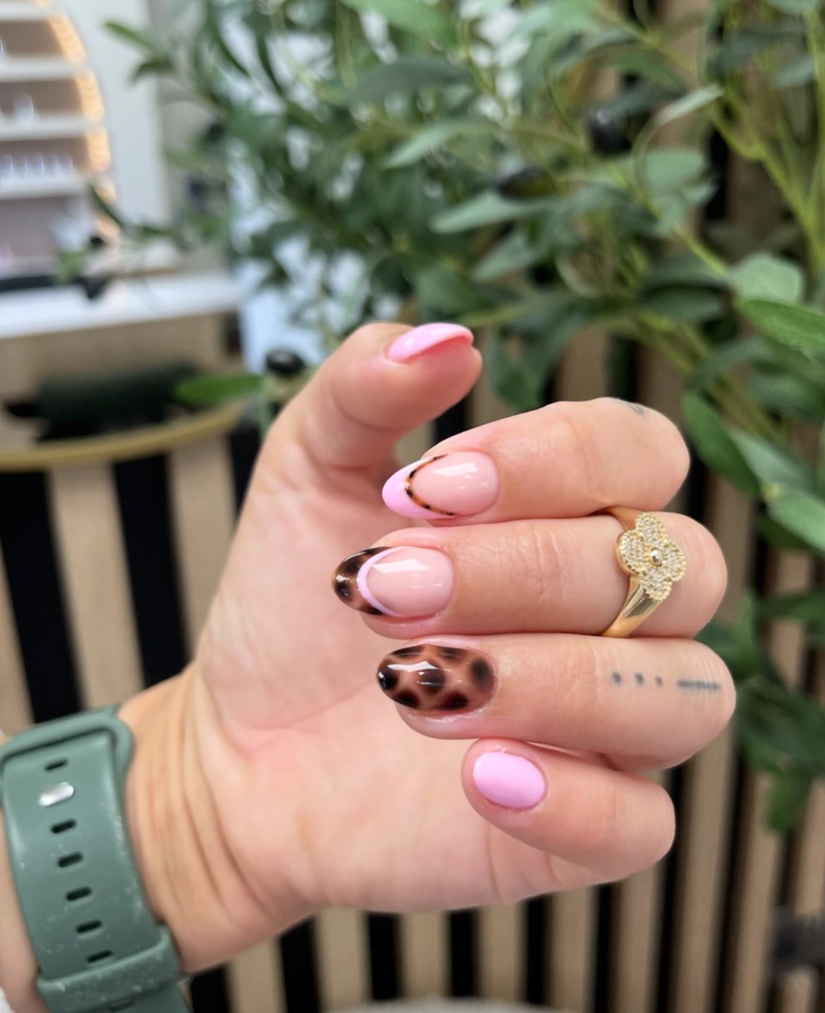 40+ Beautiful Fall Nails for 2024 - ♡ July Blossom